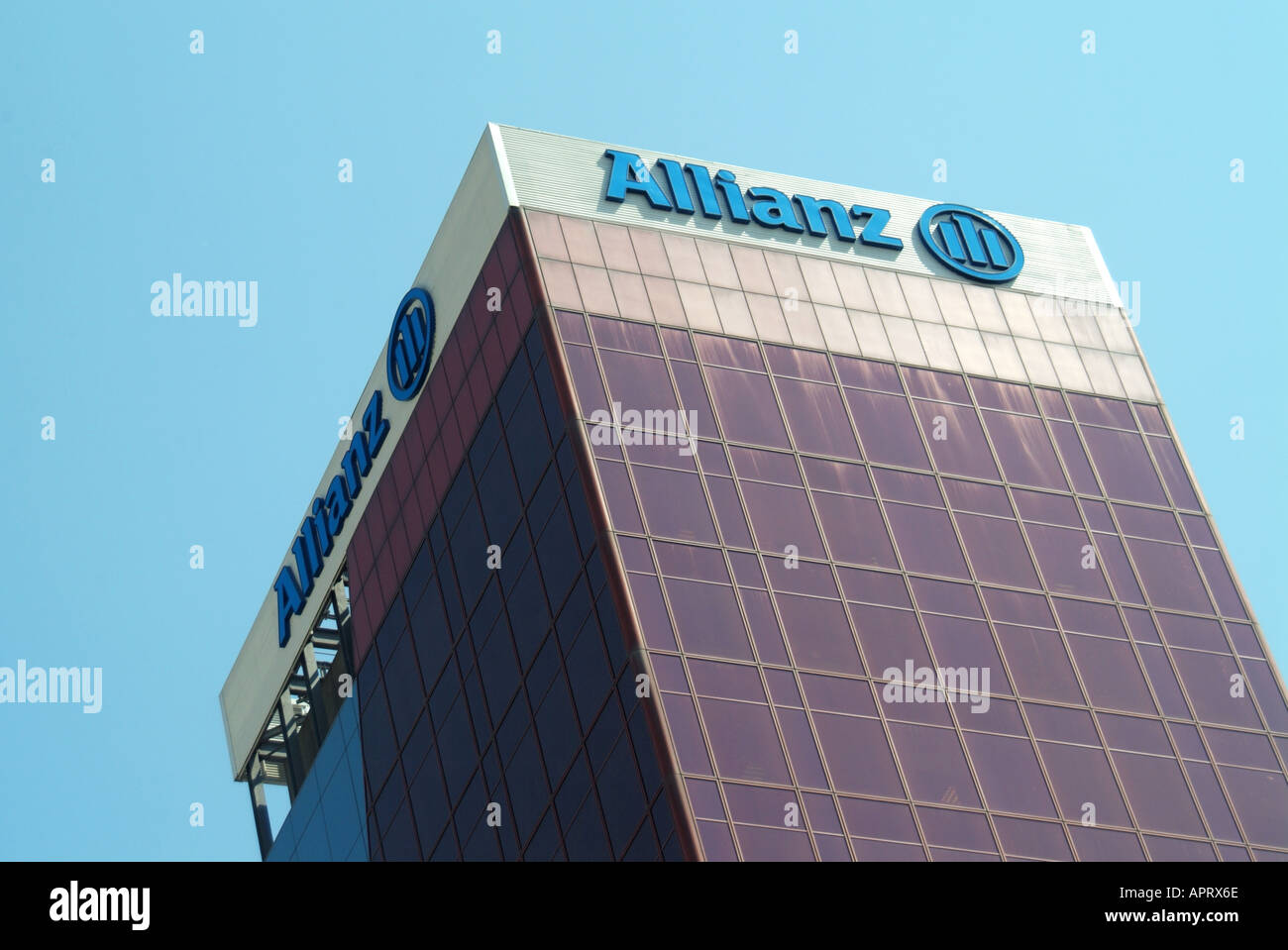 Allianz high rise hi-res stock photography and images - Alamy