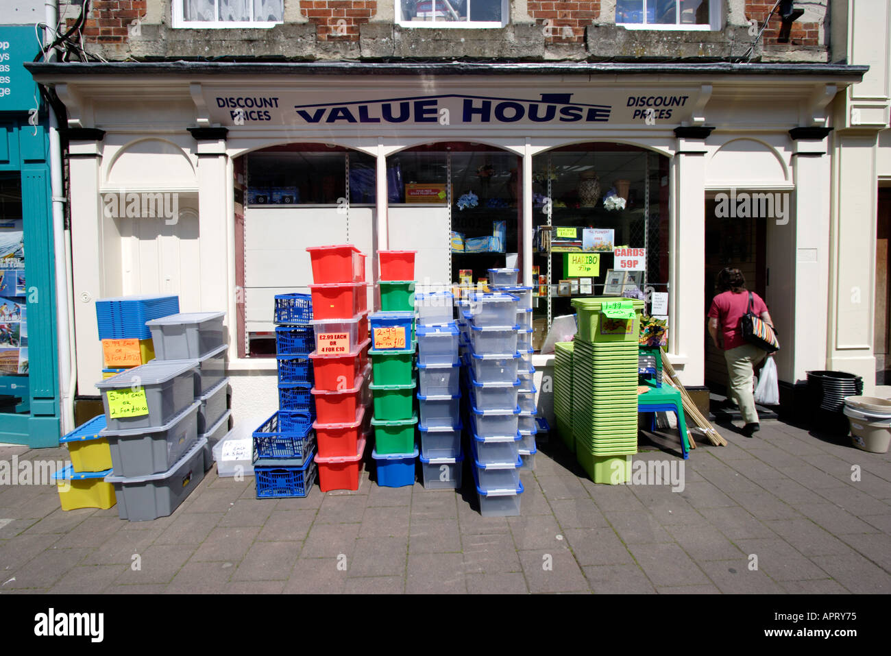 Shop fronts and window displays in Devizes Wiltshire Stock Photo - Alamy