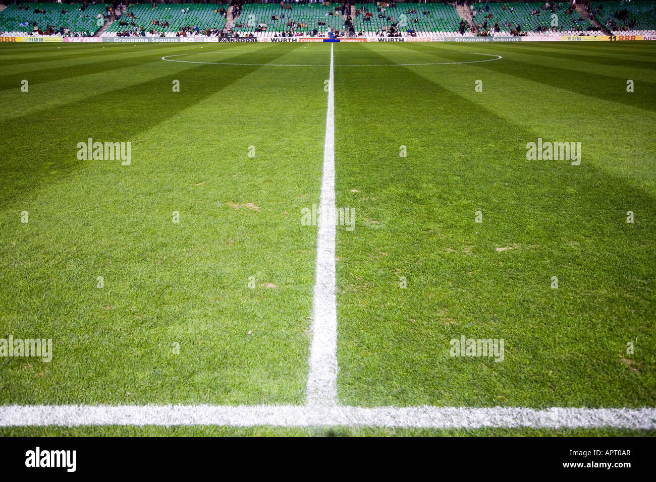 Sideline Stock Photos & Sideline Stock Images - Alamy