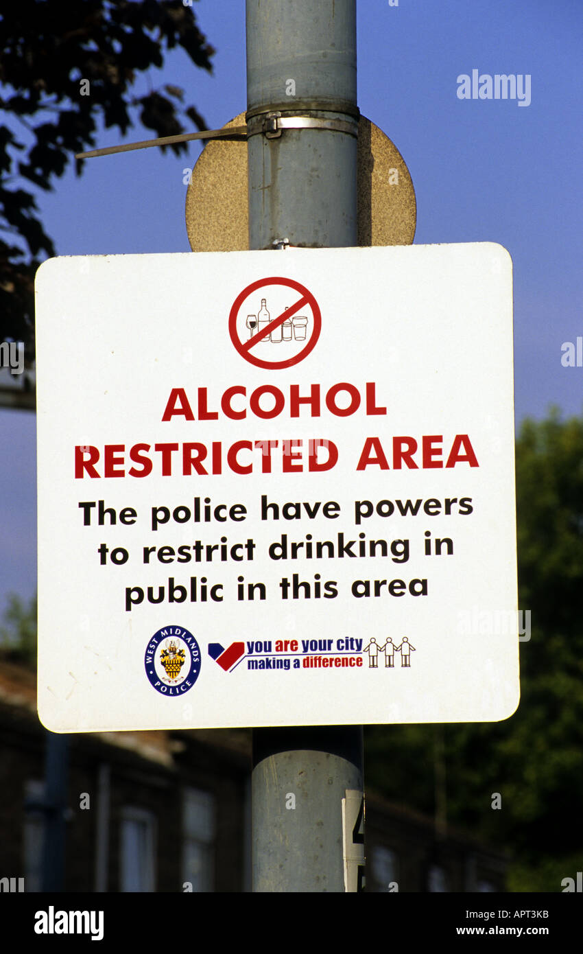 Alcohol restricted area sign hi-res stock photography and images - Alamy
