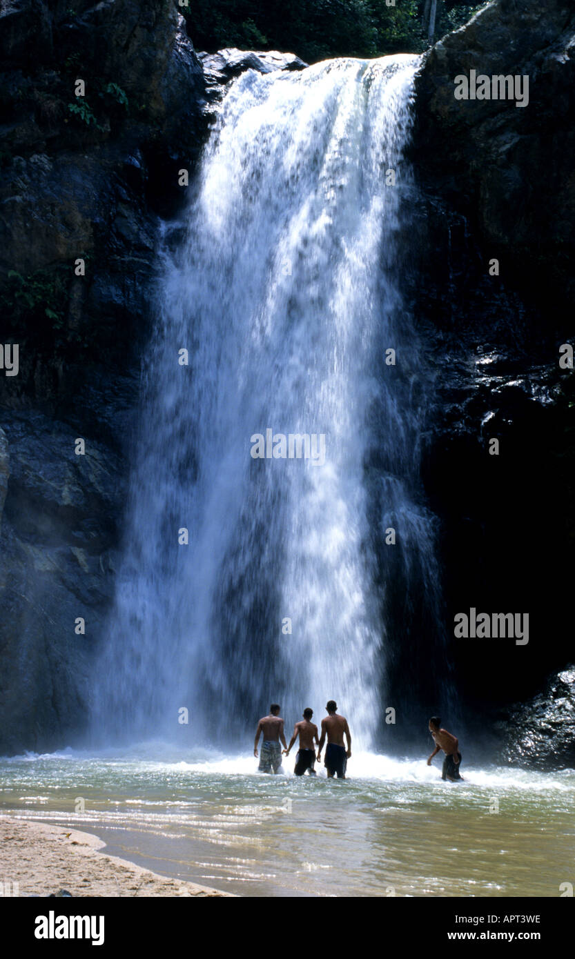 himalayas mountains himalaya mountain range tribe tribes nation locals ...