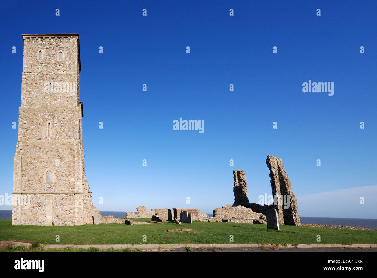 Reculver castle hi-res stock photography and images - Alamy