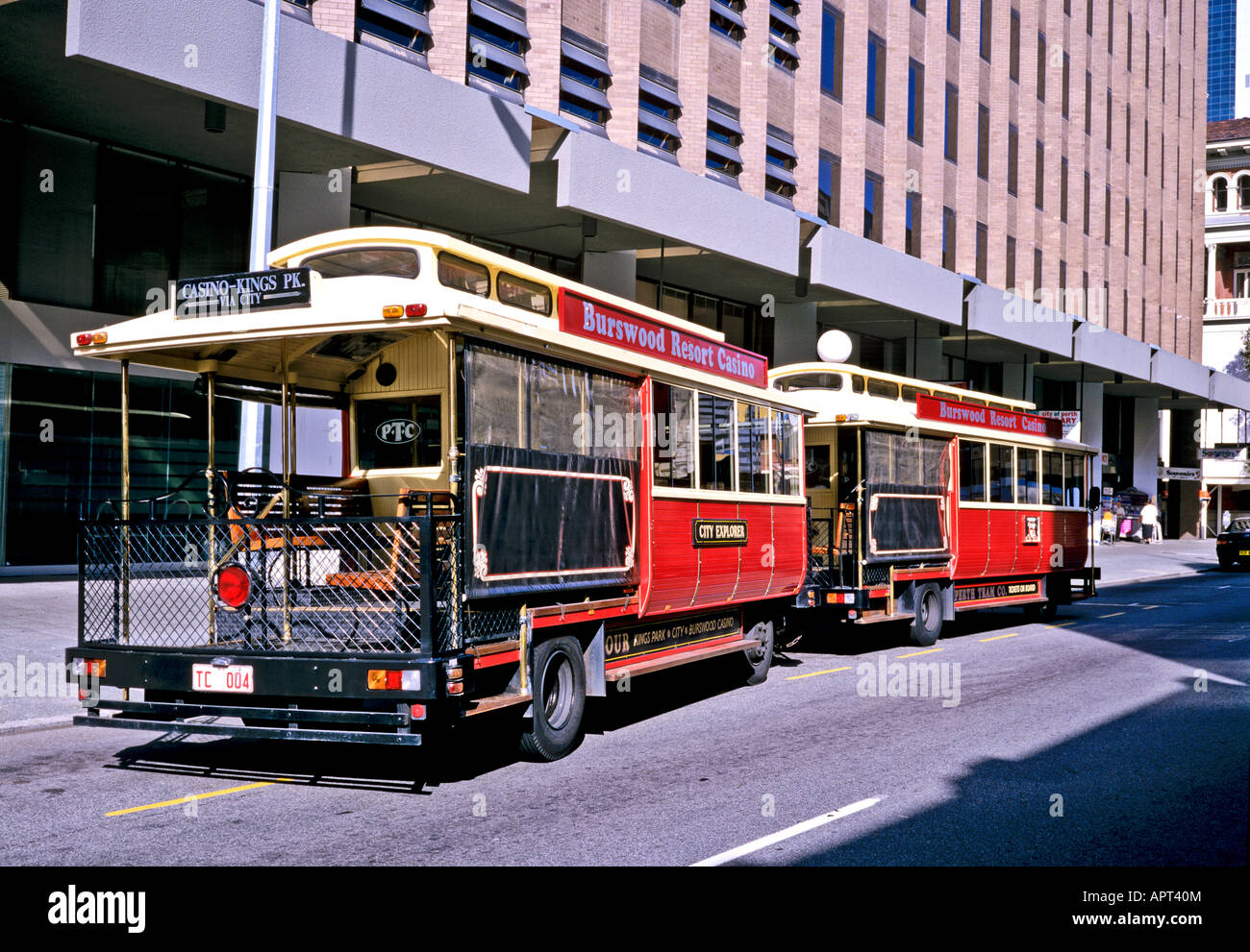 Replica trams based on those used in early 20th century in Perth ...