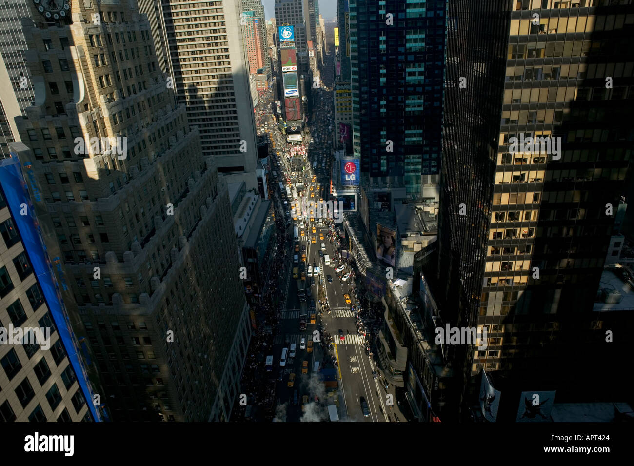 Times square birds eye view hi-res stock photography and images - Alamy