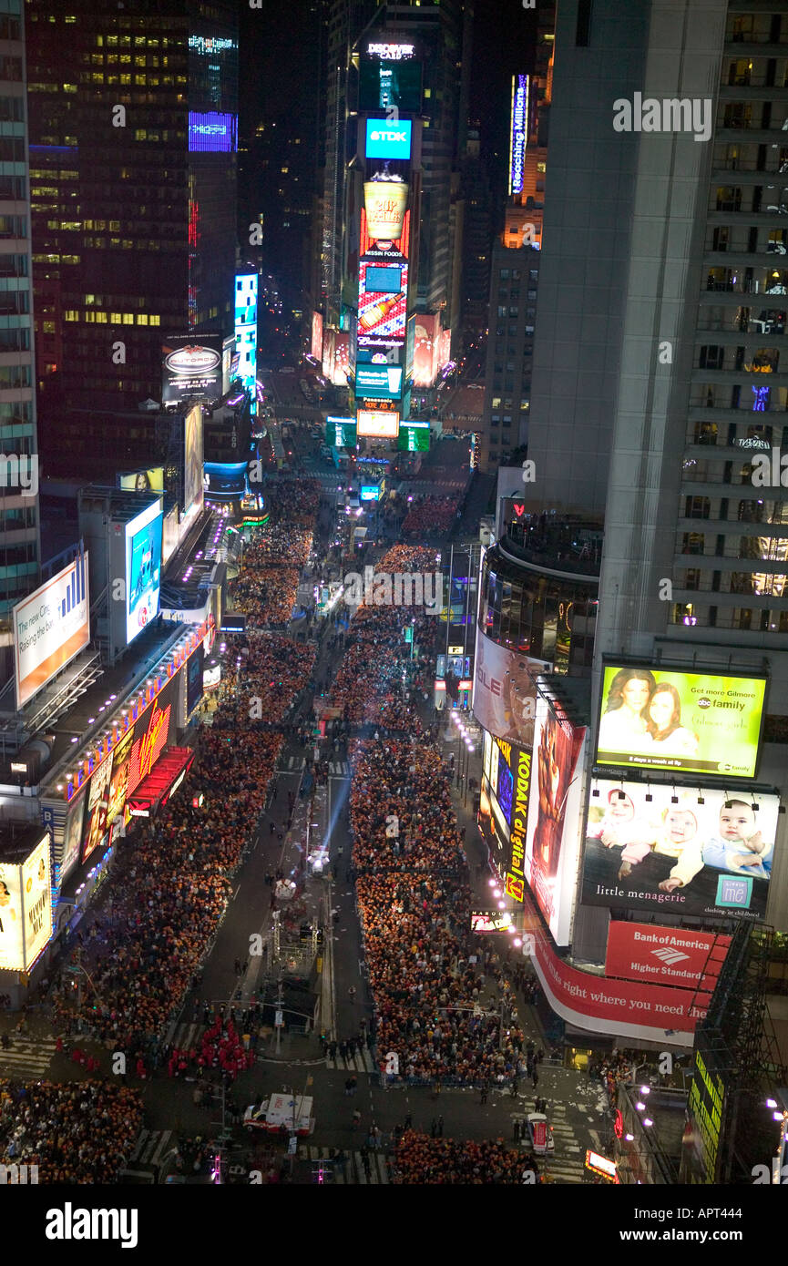 Looking down on Times Square in New York USA a few minutes before ...