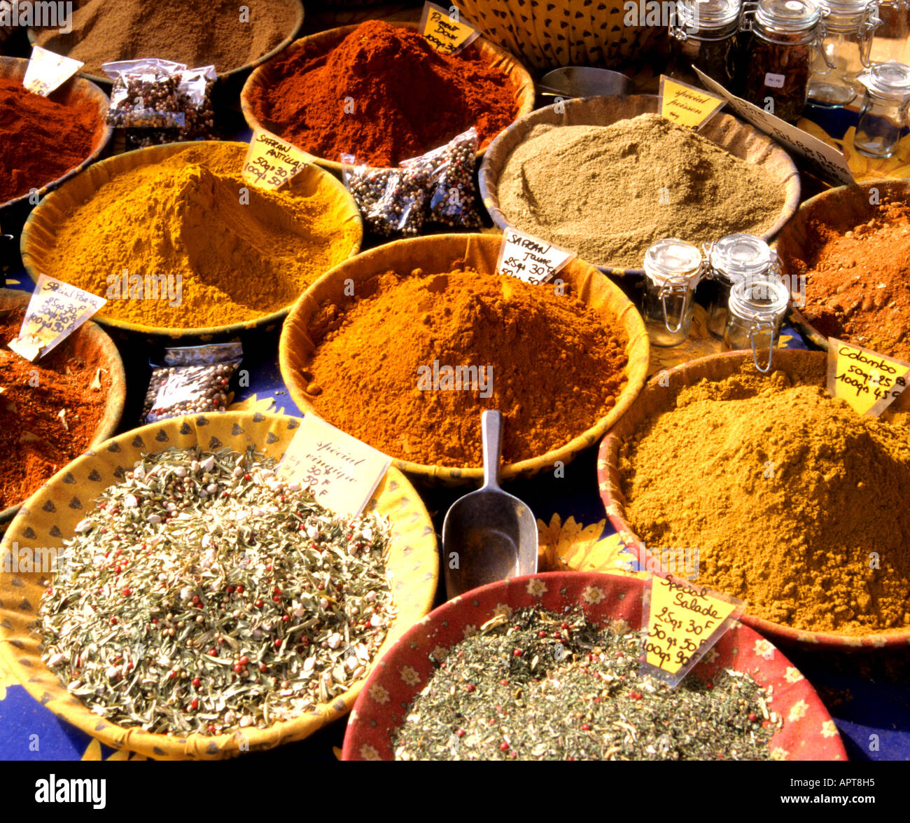 Herbs and spices plant hi-res stock photography and images - Alamy