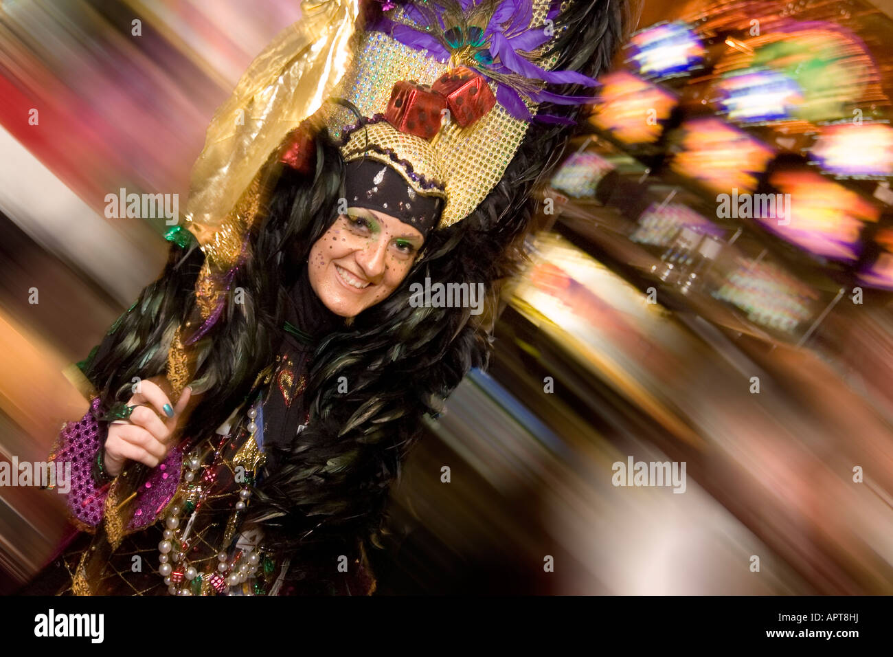 Slot machine gamble girl hi-res stock photography and images - Alamy