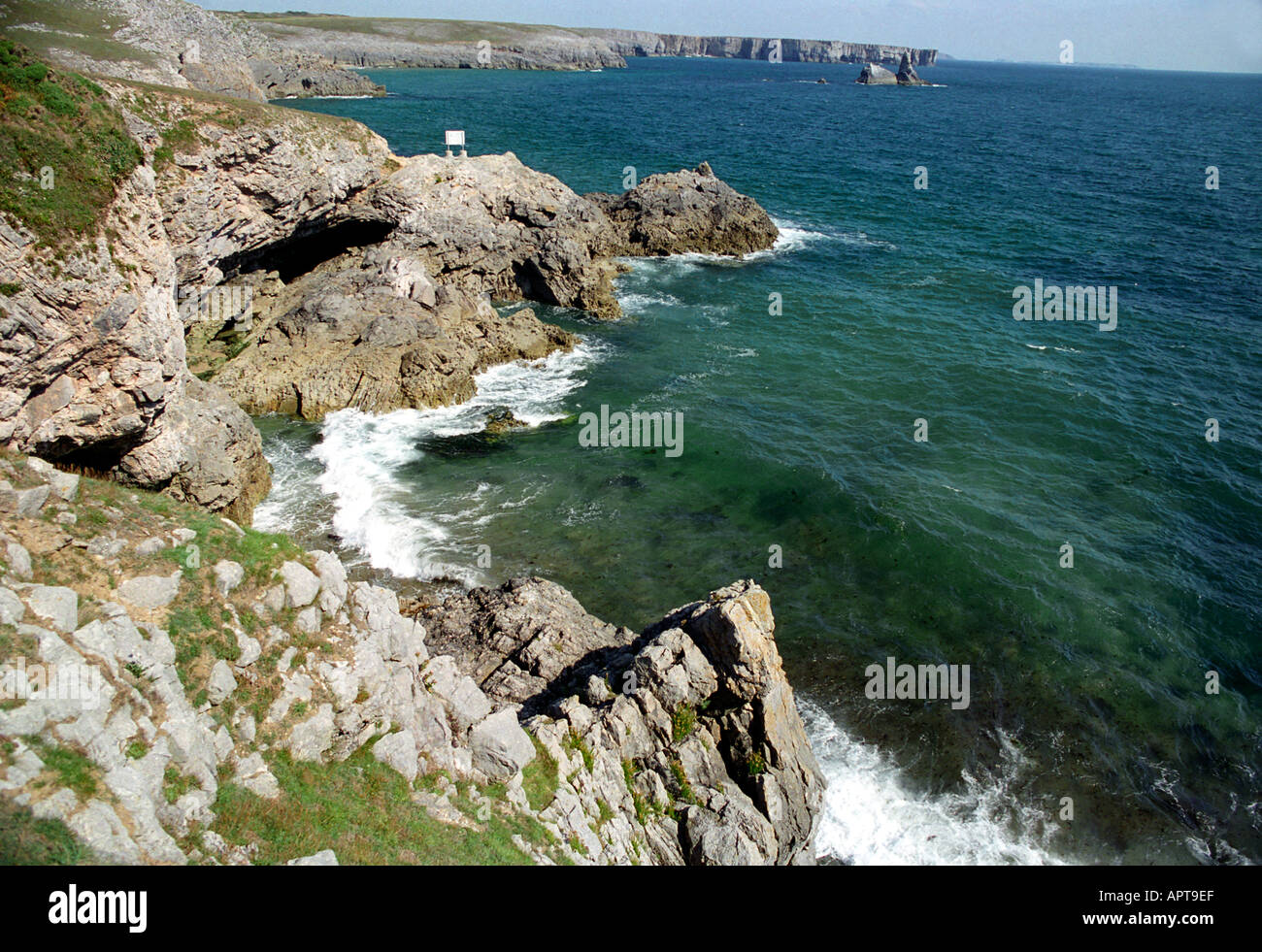Broad haven bay hi-res stock photography and images - Alamy
