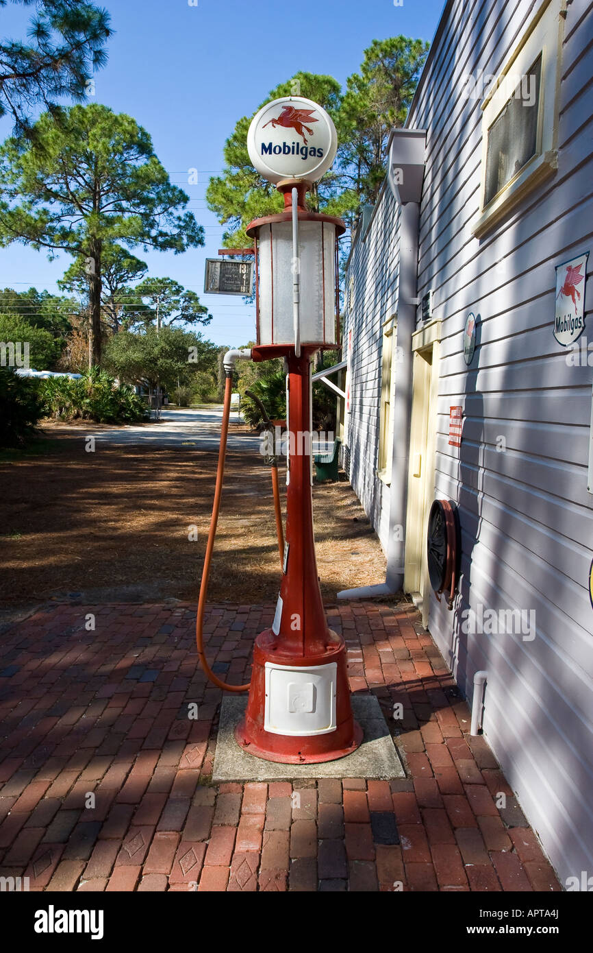 Mobilgas antique early if you 20th-century gasoline pump Stock Photo ...