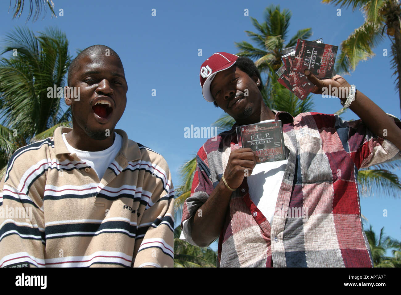 Gangster pose hi-res stock photography and images - Alamy