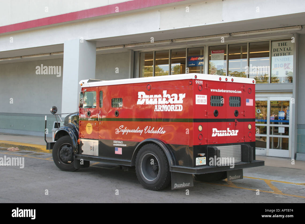 North Miami Beach Florida,Kmart,Dunbar armored truck,lorry,currency ...