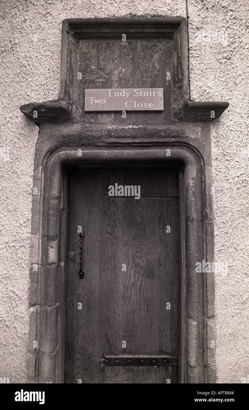 Lady stairs close edinburgh hi-res stock photography and images - Alamy