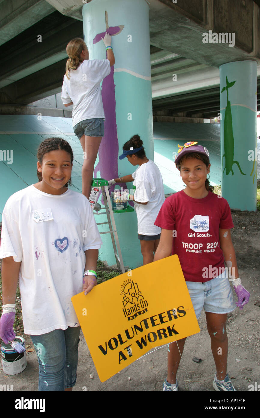 Hands on miami day painting hi-res stock photography and images - Alamy