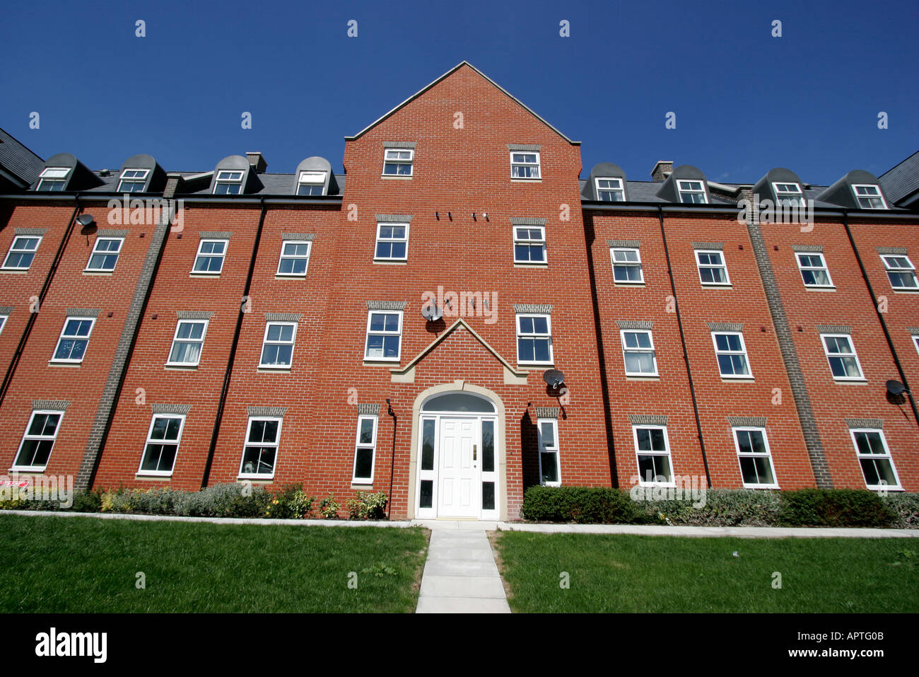 Newly built flats on the site of Swindon s historic GWR railway works ...