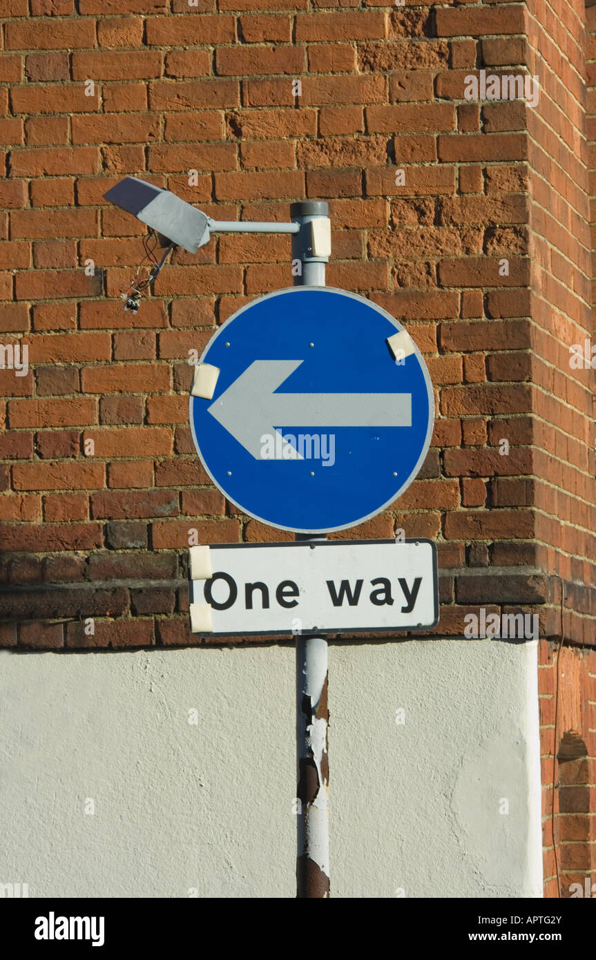 One Way Sign Farnham Surrey Stock Photo - Alamy