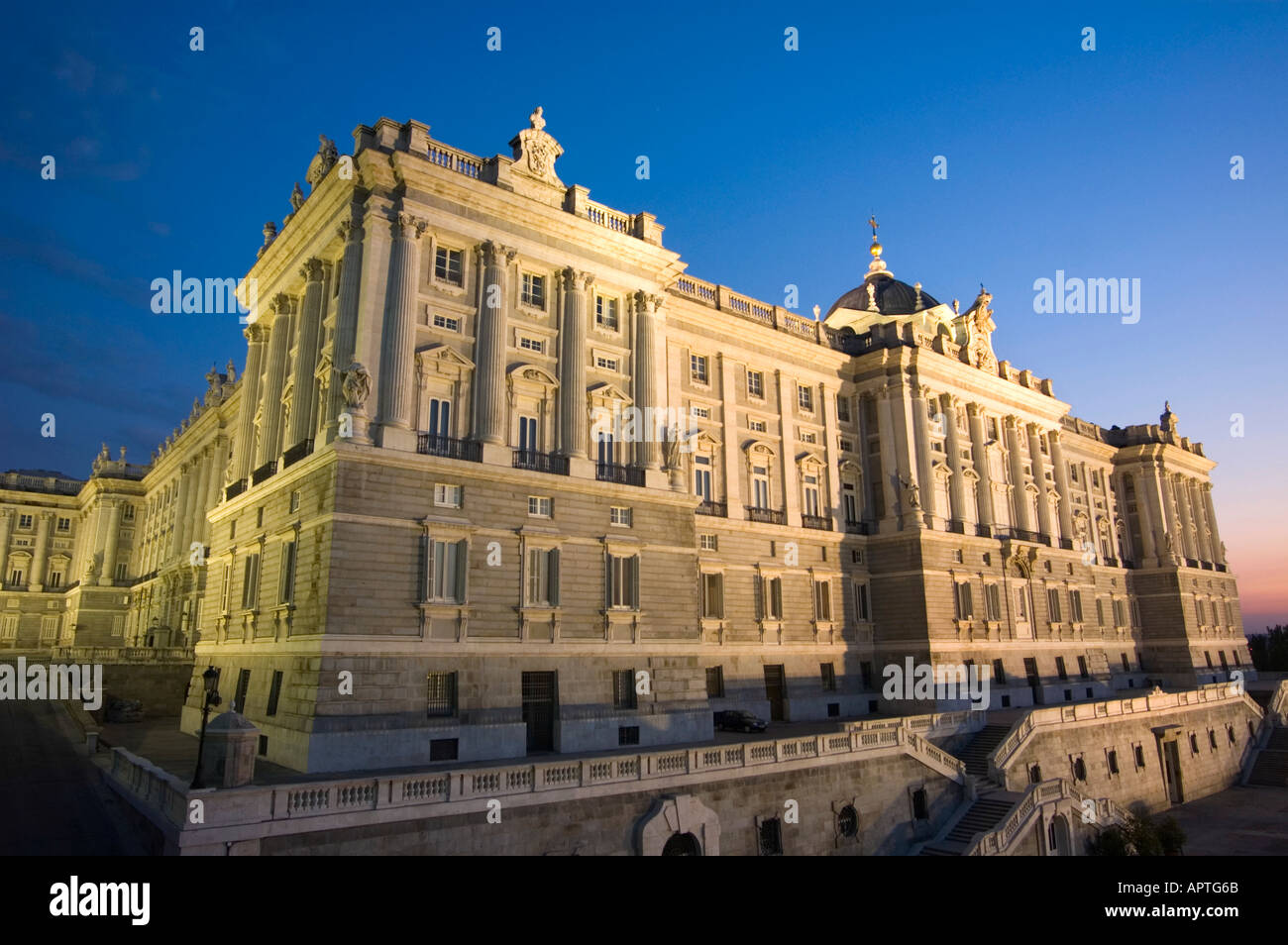 Royal palace madrid illuminated dusk hi-res stock photography and ...