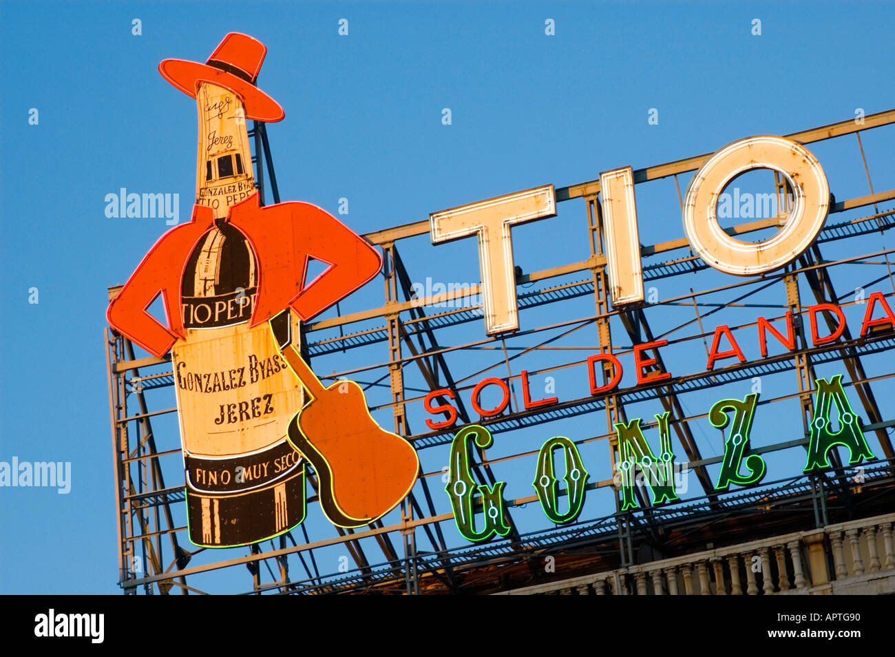 Tio pepe advert hi-res stock photography and images - Alamy