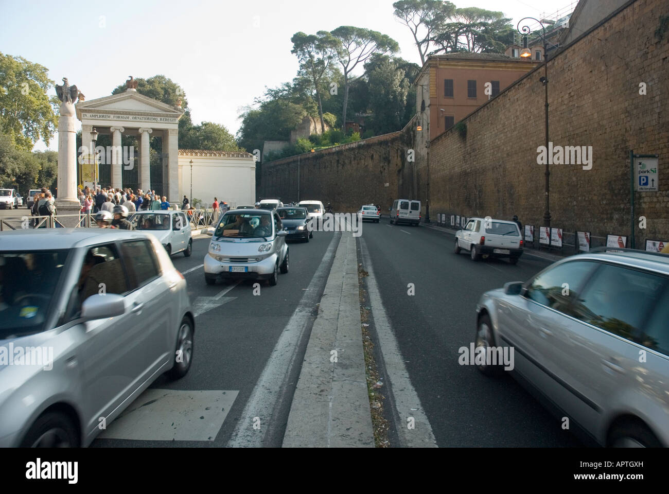 traffic in Rome, Italy Stock Photo - Alamy