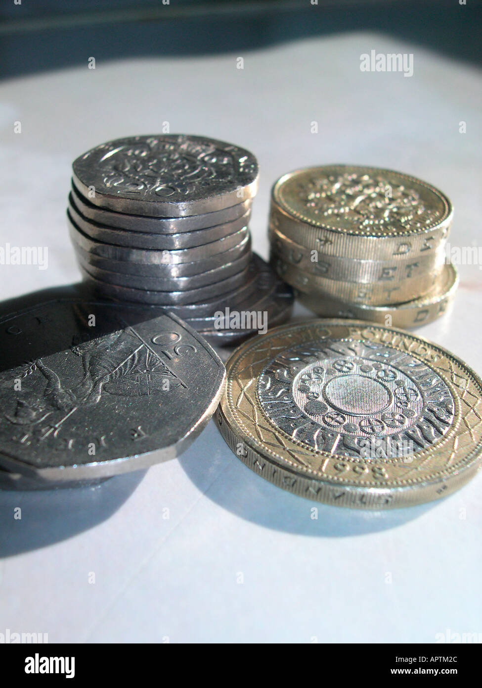 piles of mixed british coins Stock Photo - Alamy