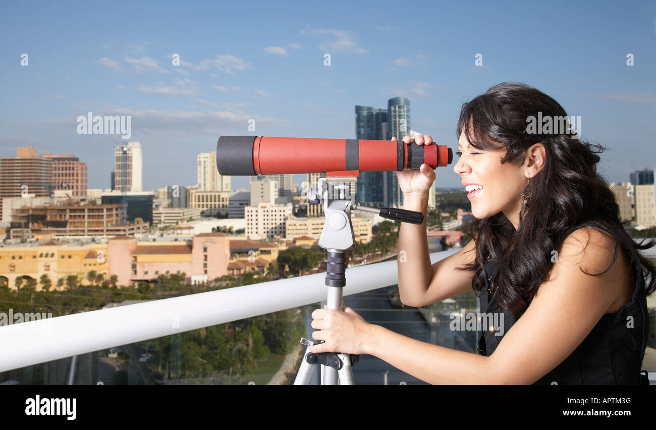 Through telescope hi-res stock photography and images - Alamy