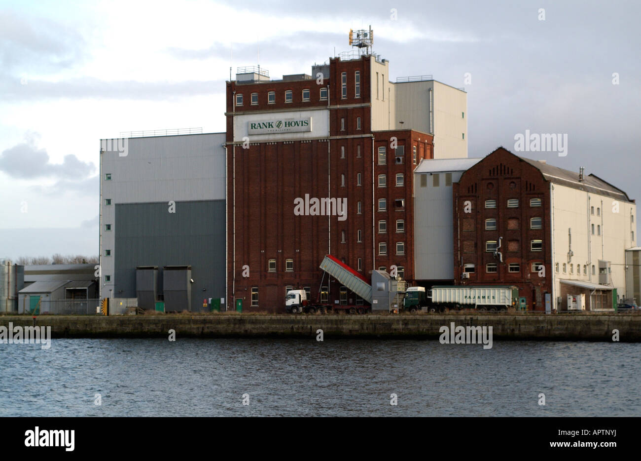 Rank Hovis Atlantic Mills Barry Docks South Wales Stock Photo - Alamy