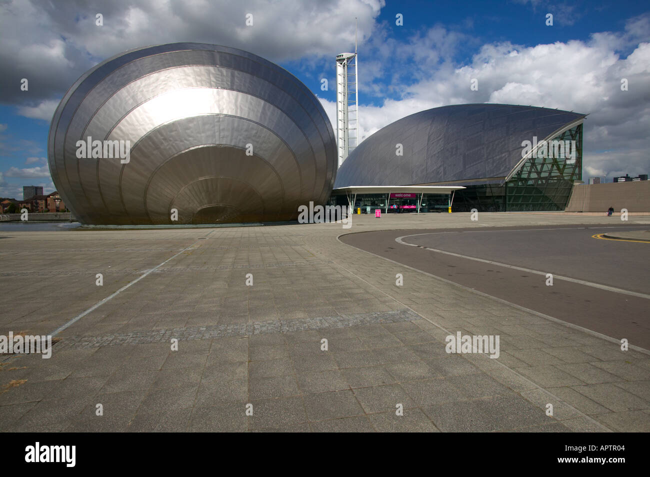 Glasgow science centre imax cinema hi-res stock photography and images ...