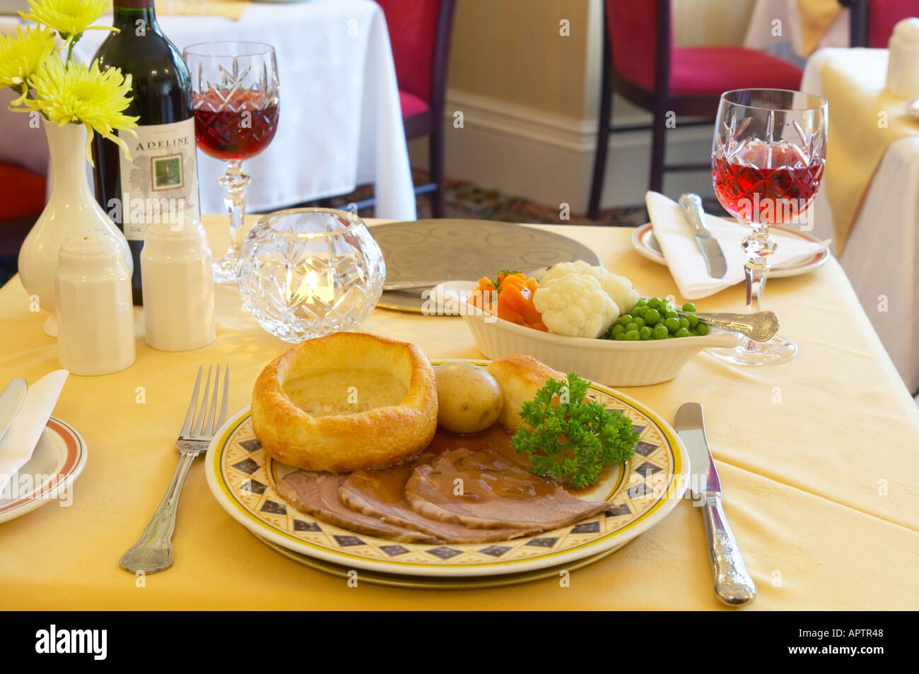 Traditional sunday roast hi-res stock photography and images - Alamy