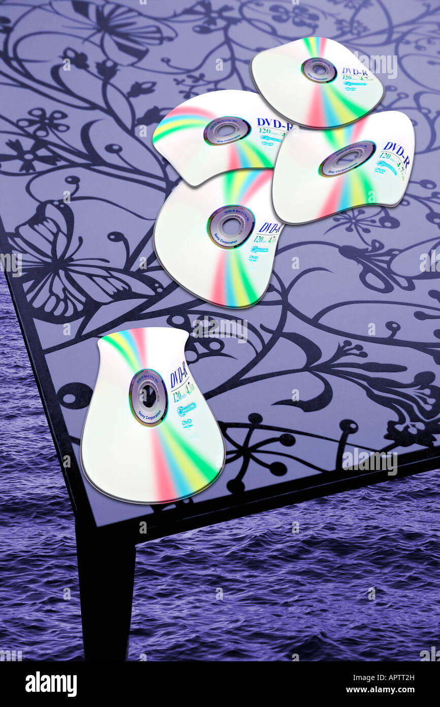 Floating discs hi-res stock photography and images - Alamy