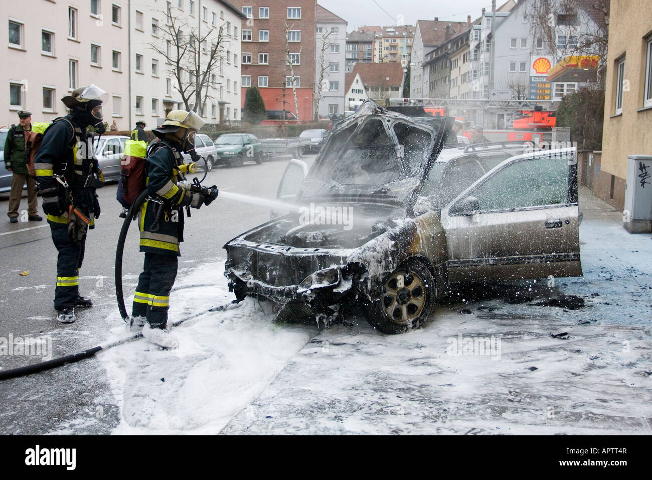 Car firefighting hi-res stock photography and images - Alamy