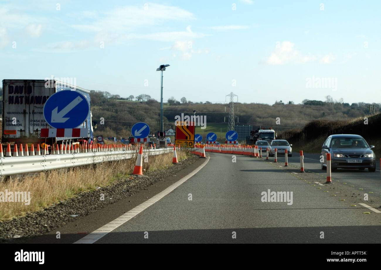 Wales sign motorway hi-res stock photography and images - Alamy