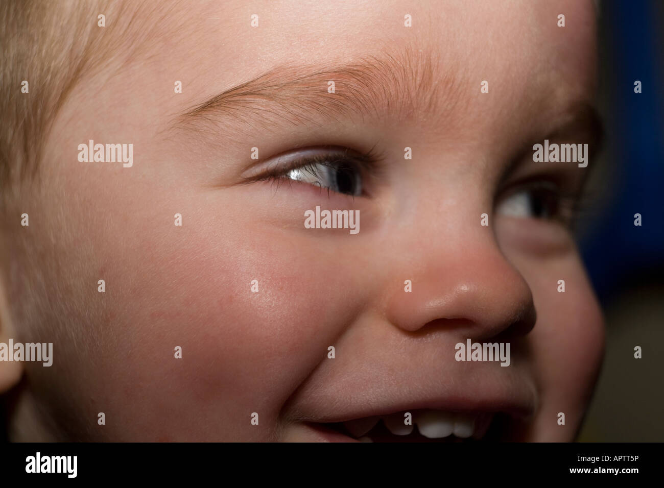 Child portrait grin candid hi-res stock photography and images - Alamy