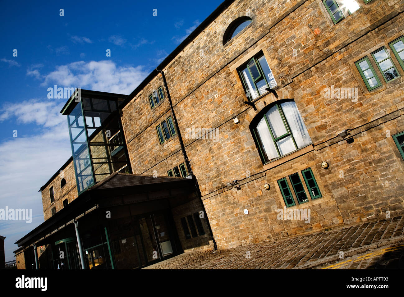 Restored Leeds and Liverpool Canal Warehouse at Granary Wharf in Leeds ...