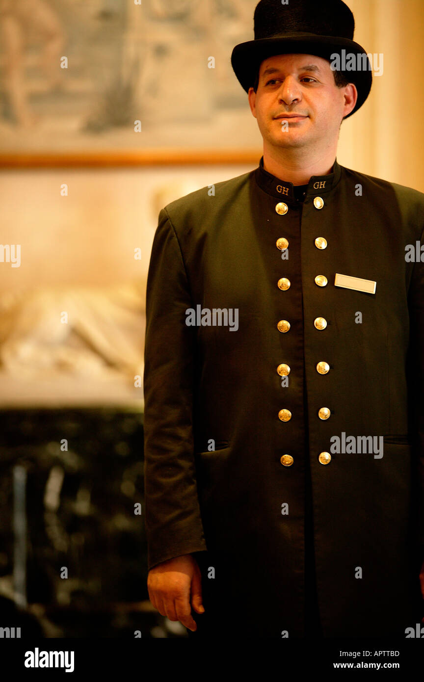 Hotel bell boy with luggage caucasian hi-res stock photography and ...