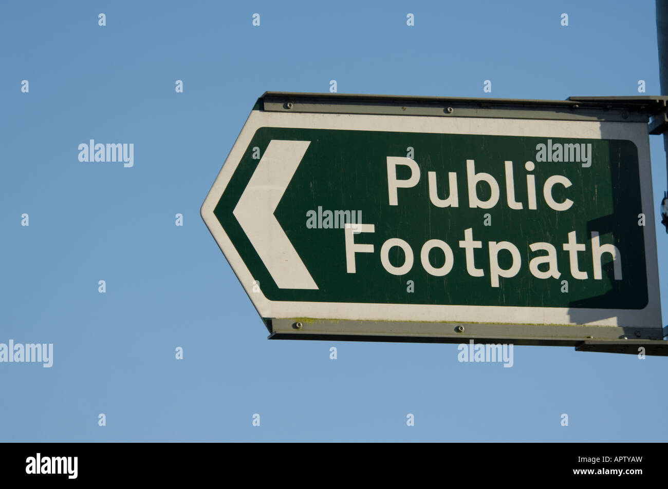 Public Footpath sign Stock Photo - Alamy