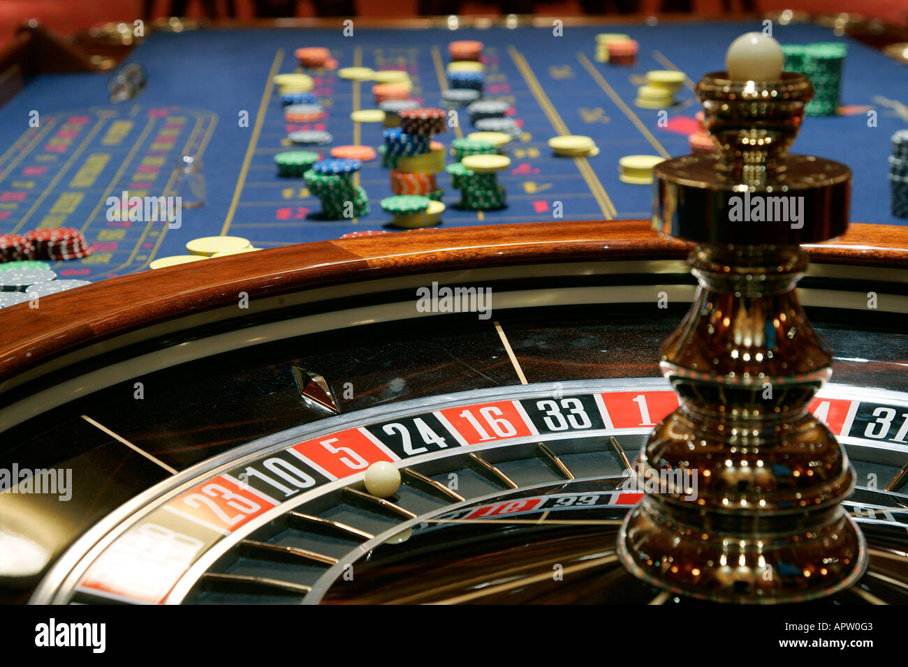 Casino roulette hi-res stock photography and images - Alamy