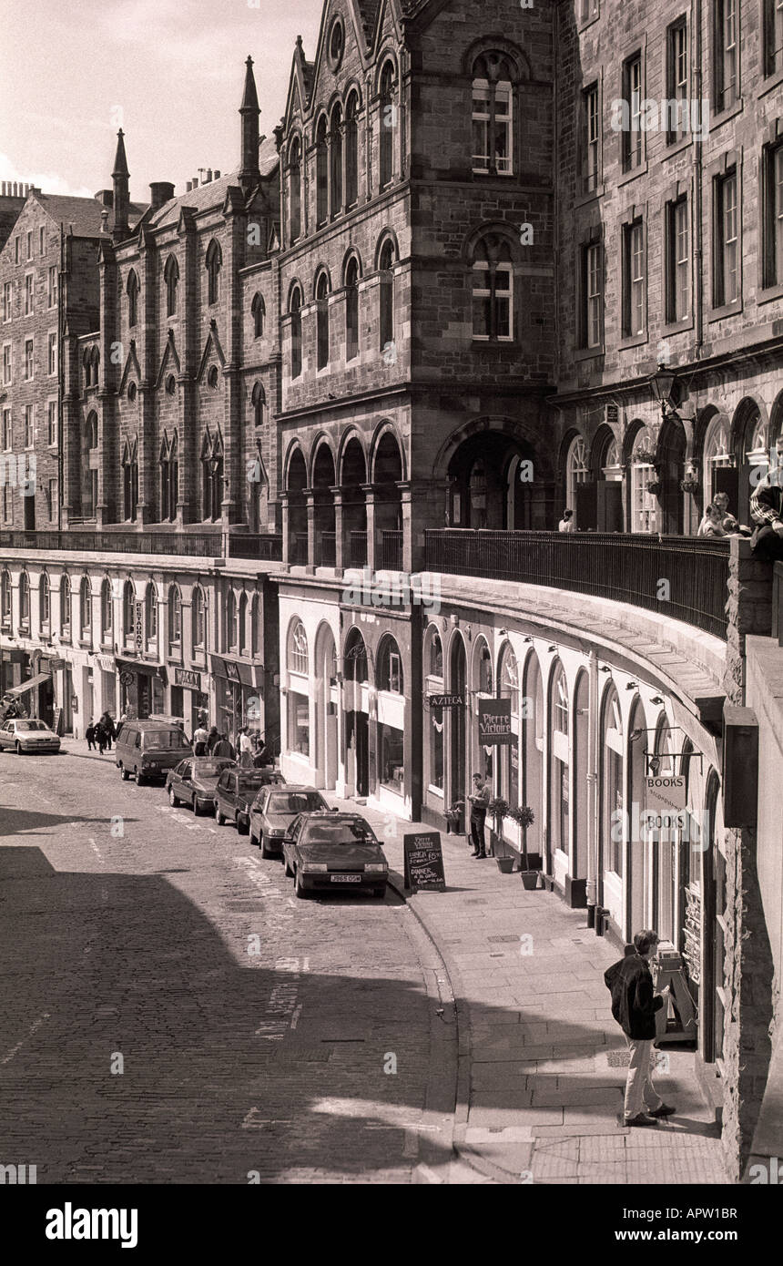 W bow edinburgh hi-res stock photography and images - Alamy