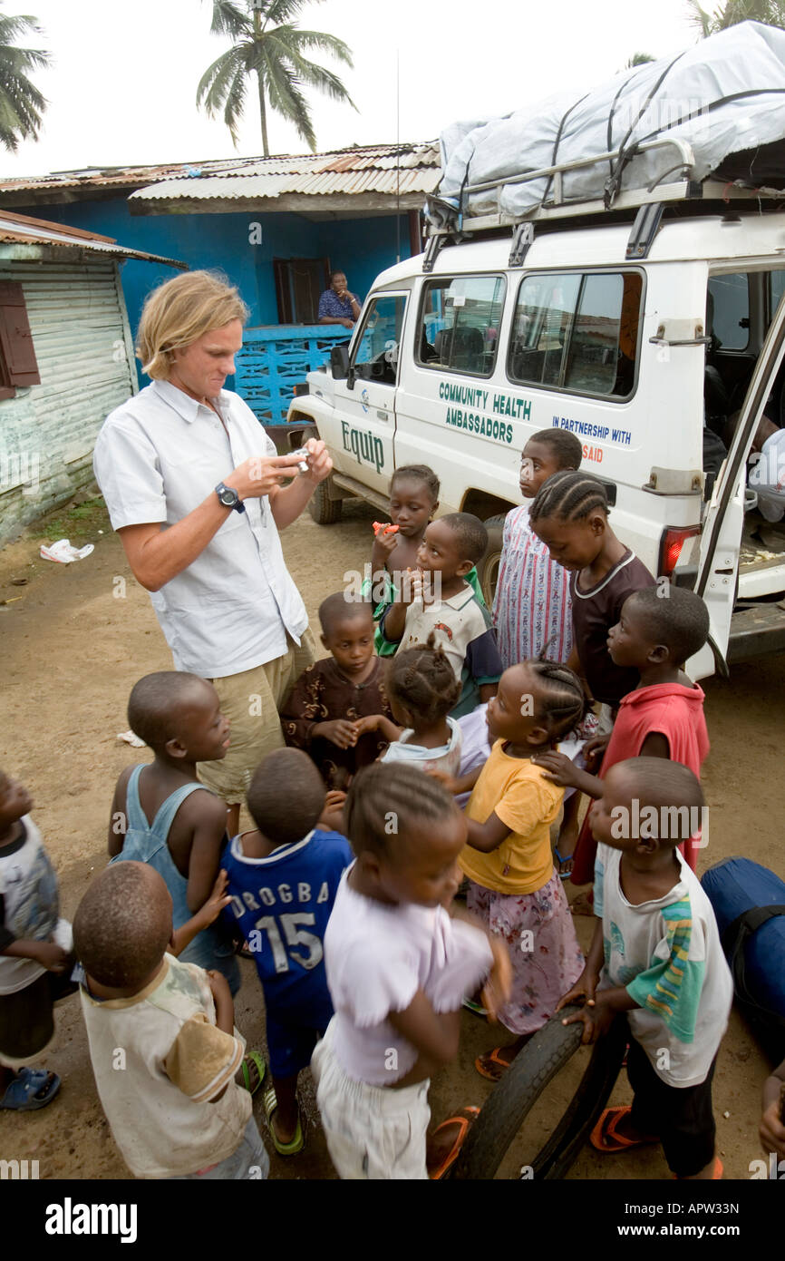 Kru people africa hi-res stock photography and images - Alamy