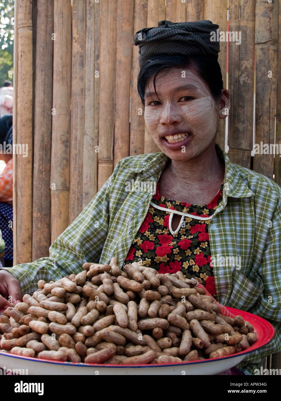 Smiling peanut hi-res stock photography and images - Alamy
