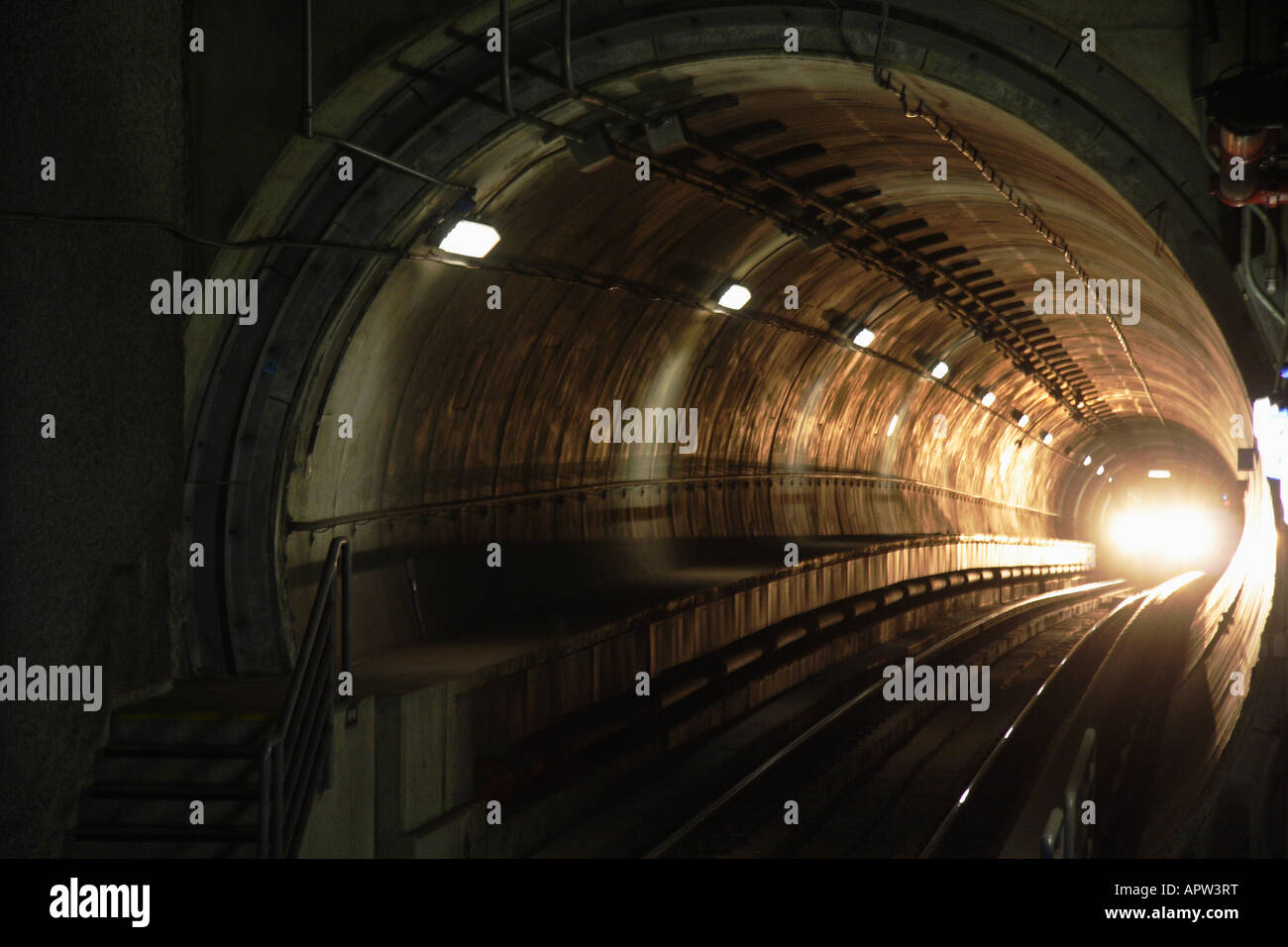 Metro Rail rail underground tunnel Stock Photo - Alamy