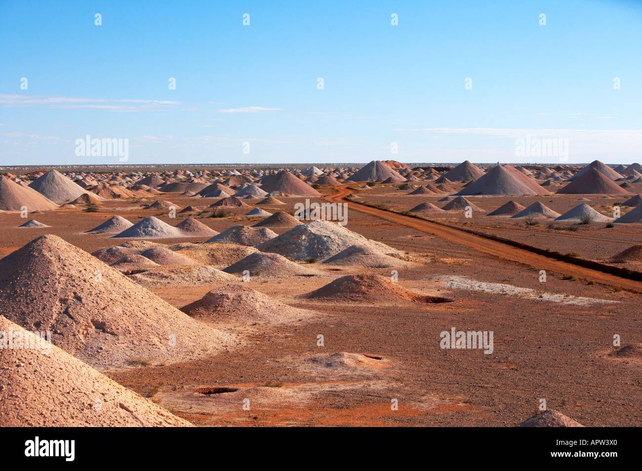 Coober pedy mine hole hi-res stock photography and images - Alamy
