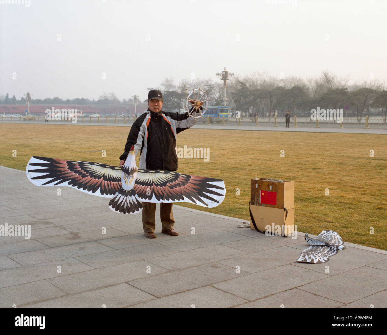 Kites in tiananmen square hi-res stock photography and images - Alamy