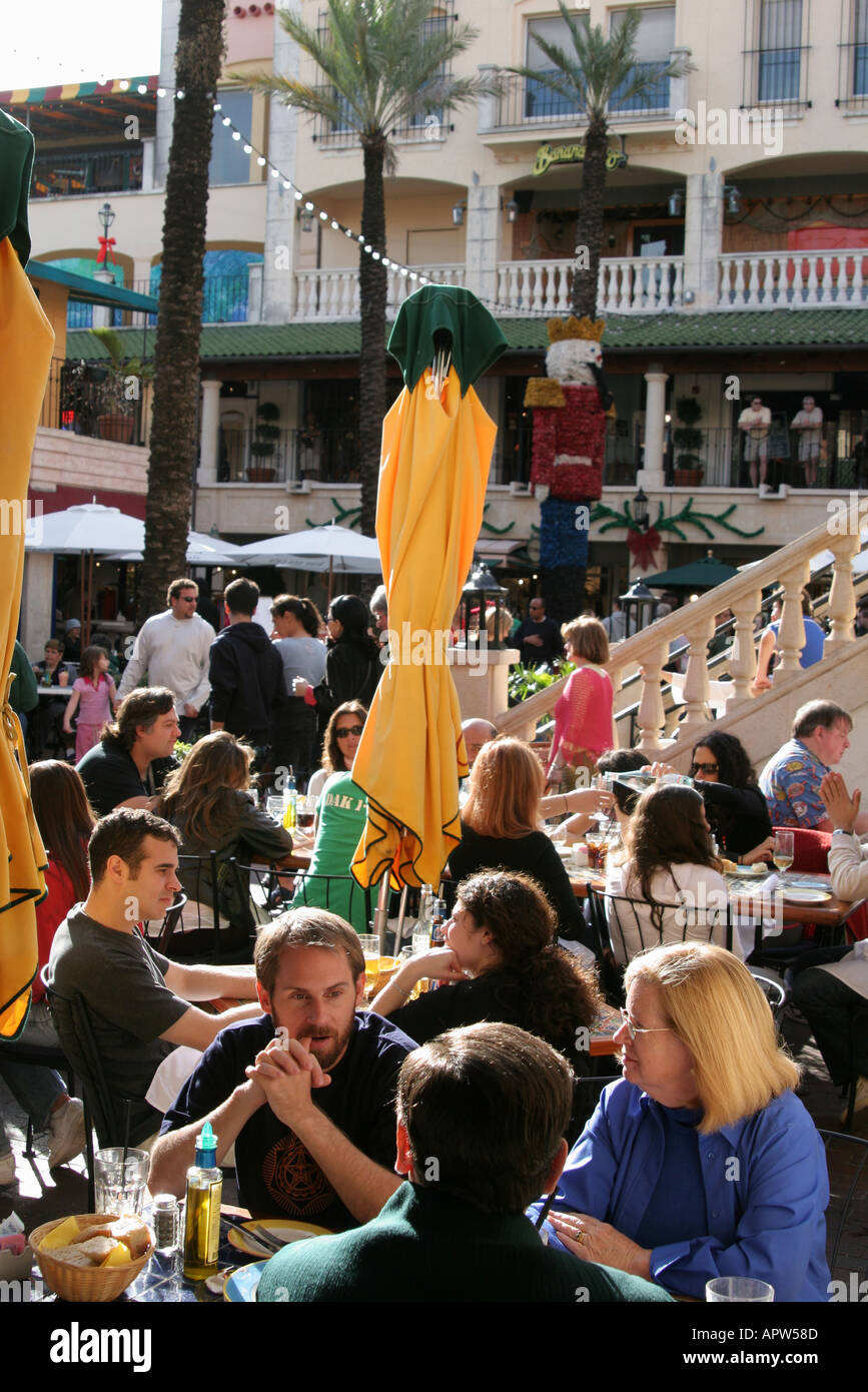 Coconut grove cocowalk hi-res stock photography and images - Alamy