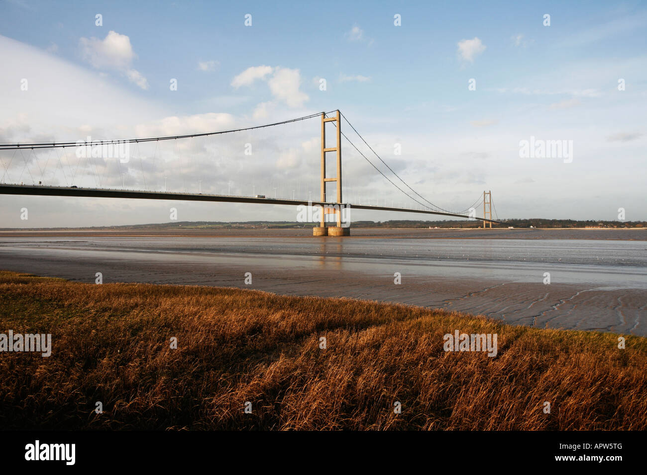 Humber bridge england hi-res stock photography and images - Alamy