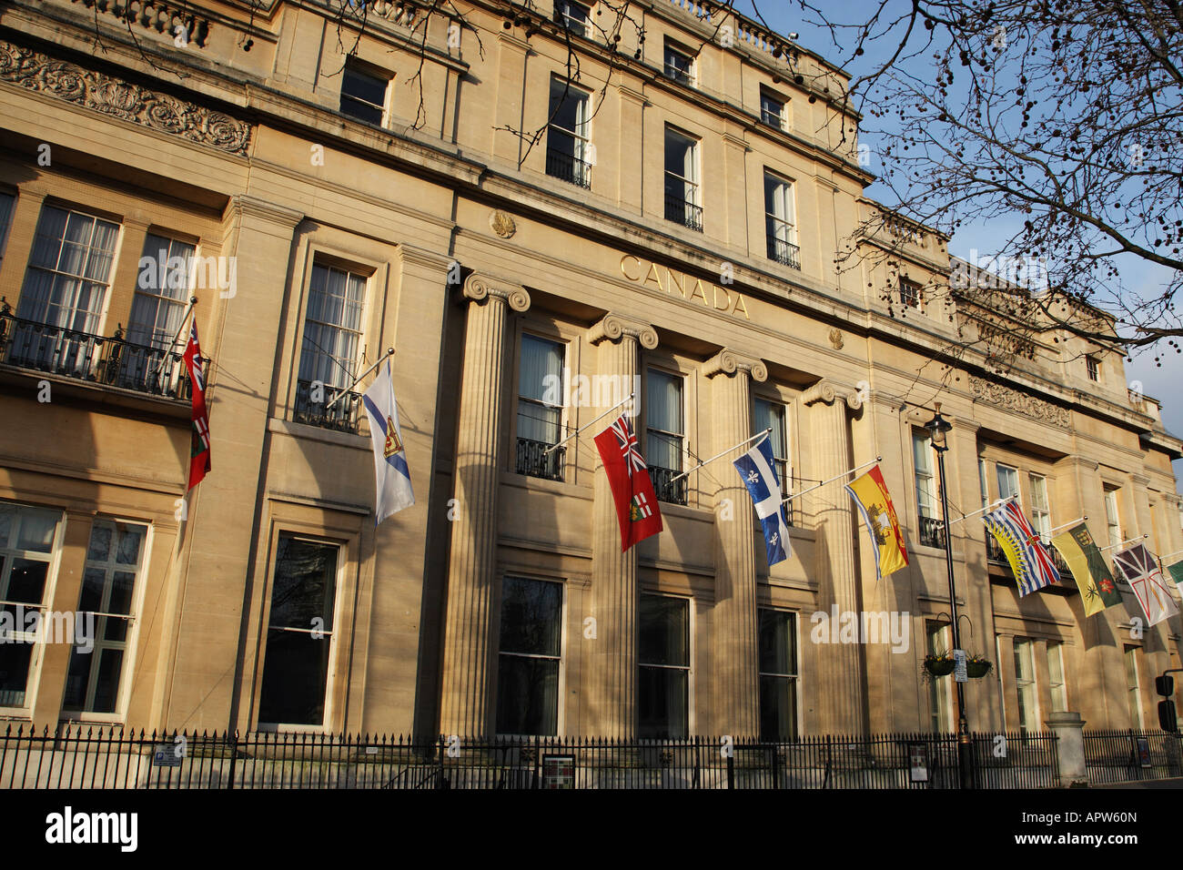 Canada house trafalgar square london hi-res stock photography and ...