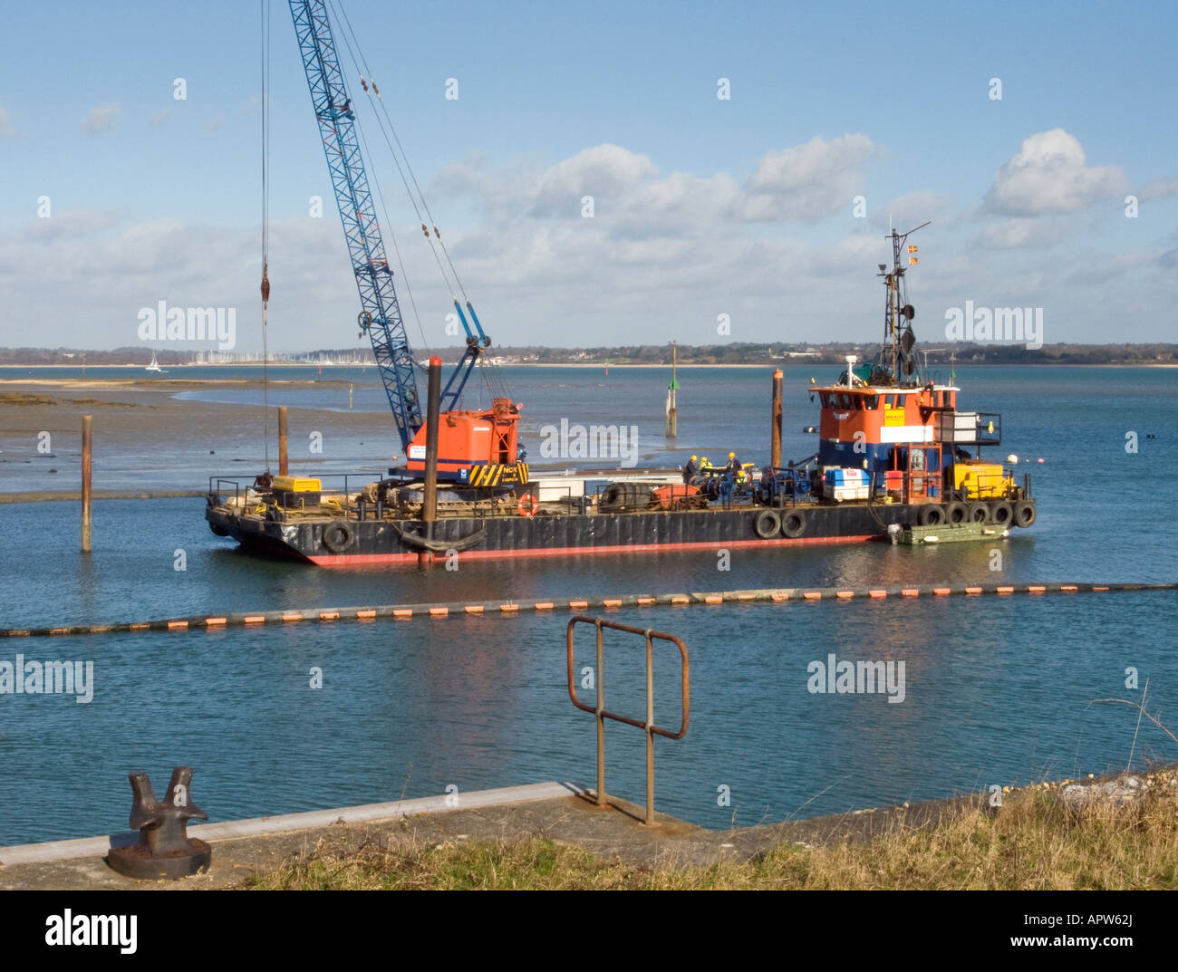 Barge crane hi-res stock photography and images - Alamy