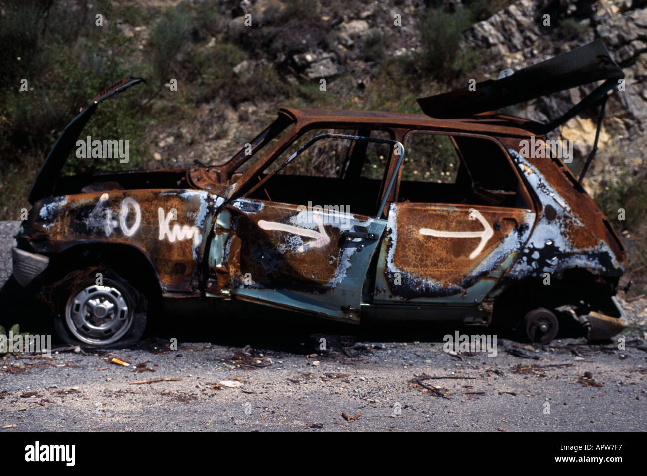 Burnt Out Car Stock Photo - Alamy
