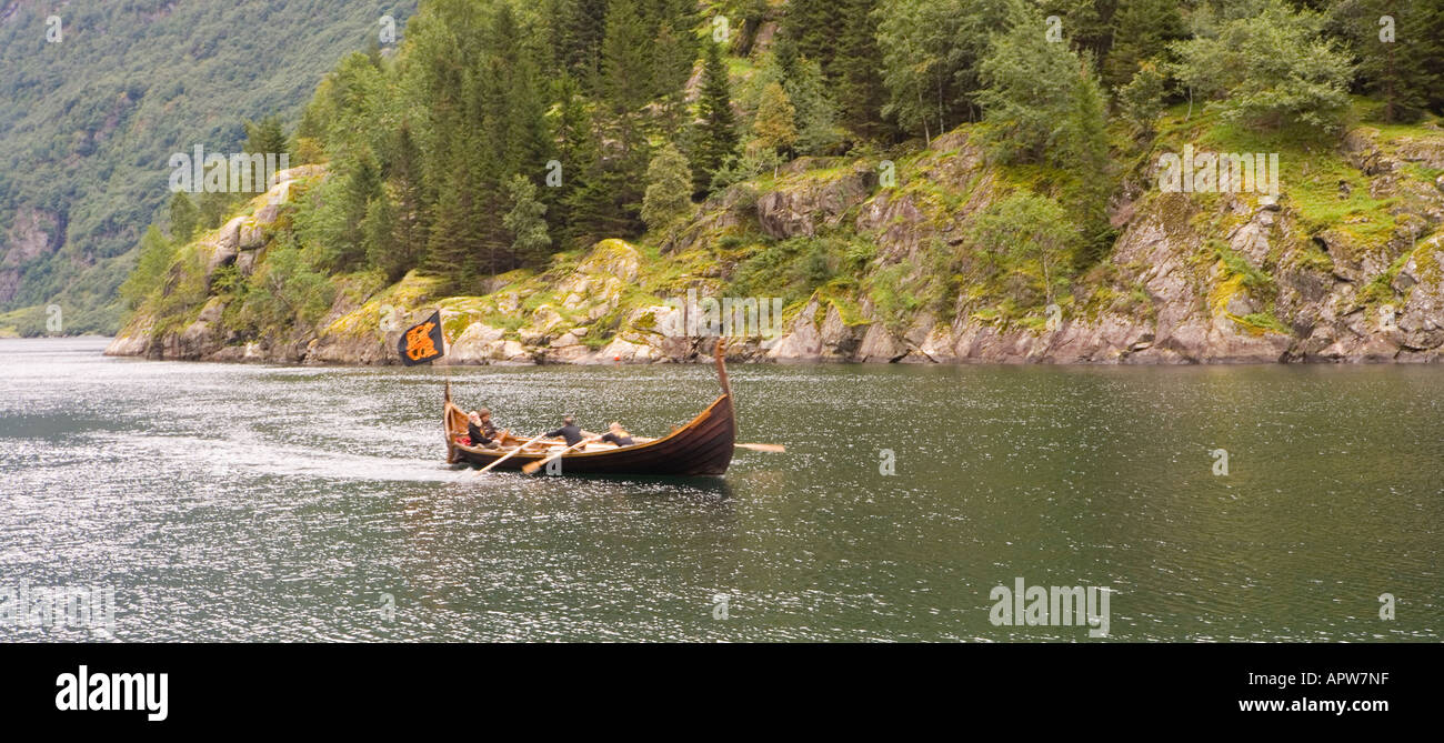 Viking longship hi-res stock photography and images - Alamy