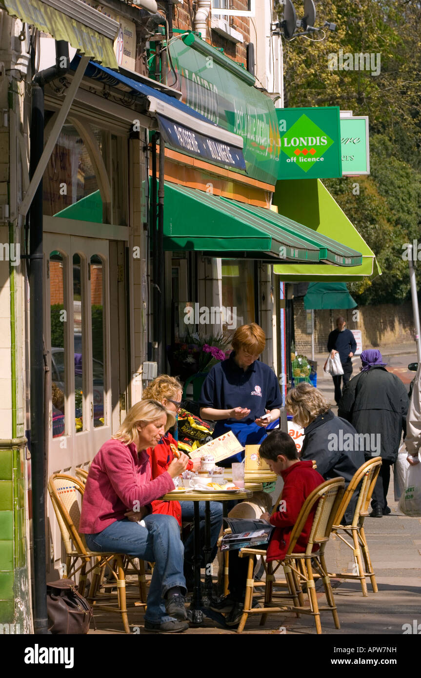 Barnes london shop hi-res stock photography and images - Alamy