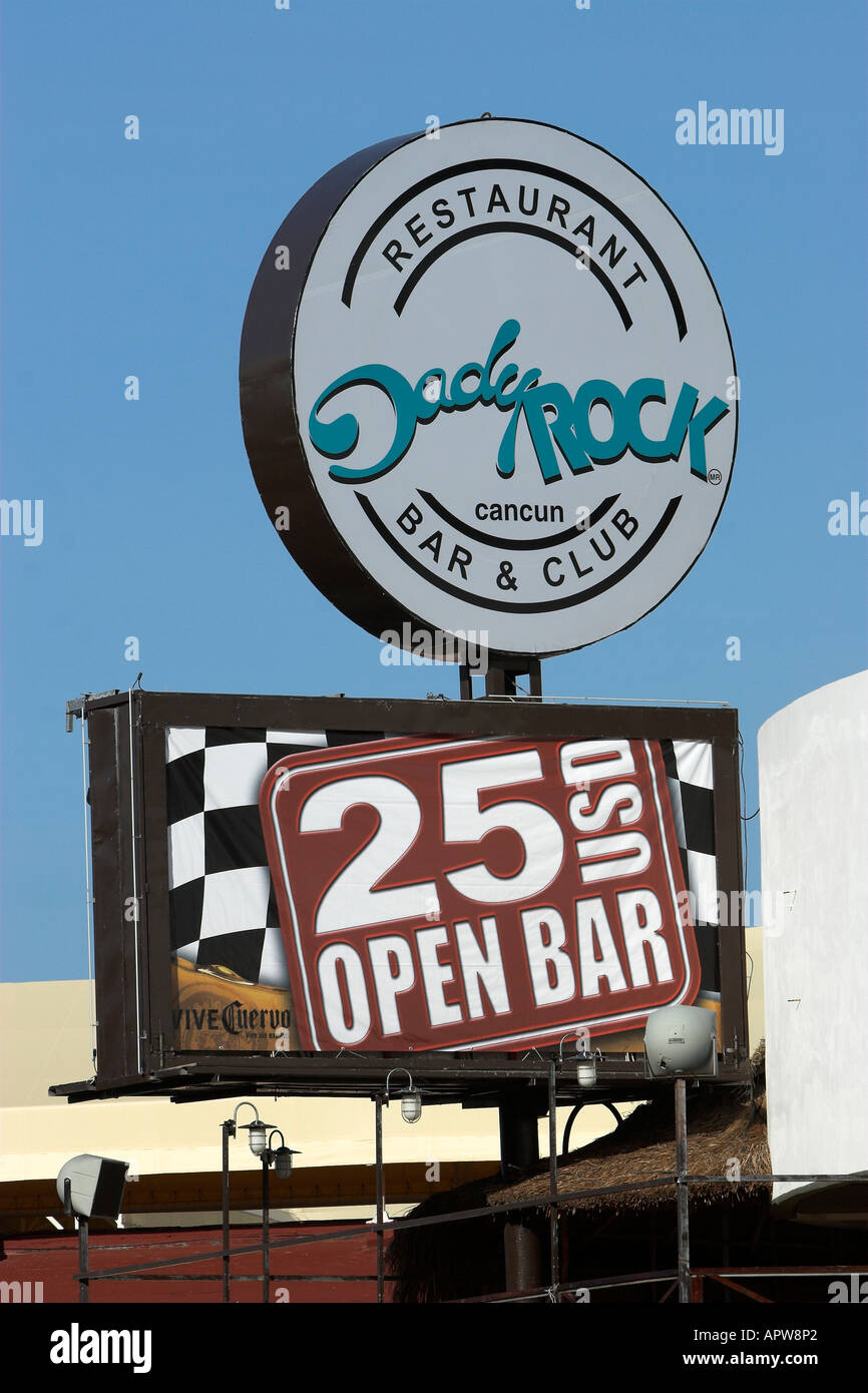 Dady Rock Nightclub Disco Neon Sign Cancun Mexico Stock Photo Alamy