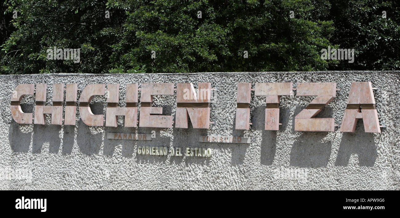 Chichen Itza historic site sign Yucatan Mexico Stock Photo - Alamy